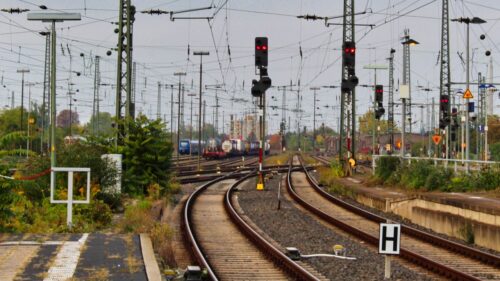 Marodes Schienennetz – Bund wirbt bei Bahnkunden um Verständnis ...