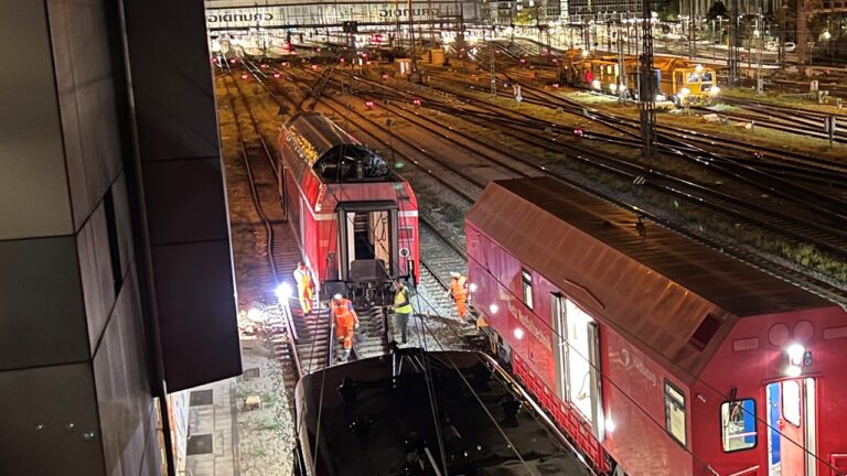 Doppelstockzug bei Rangierfahrt vor Münchner Hauptbahnhof entgleist – Bahnblogstelle