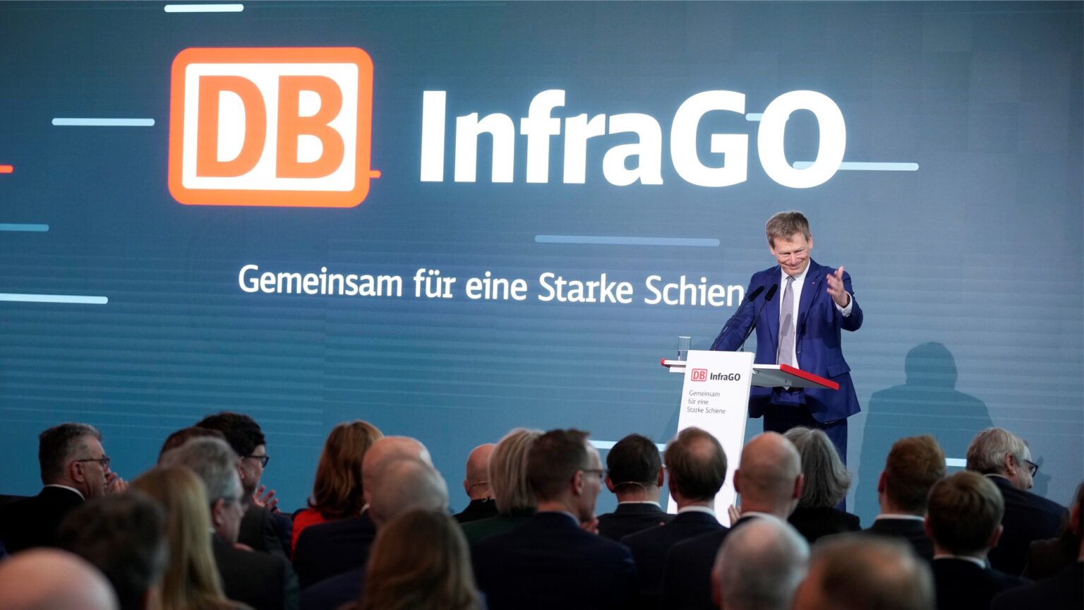 Deutsche Bahn feiert Start der neuen Gesellschaft InfraGo – Bahnblogstelle