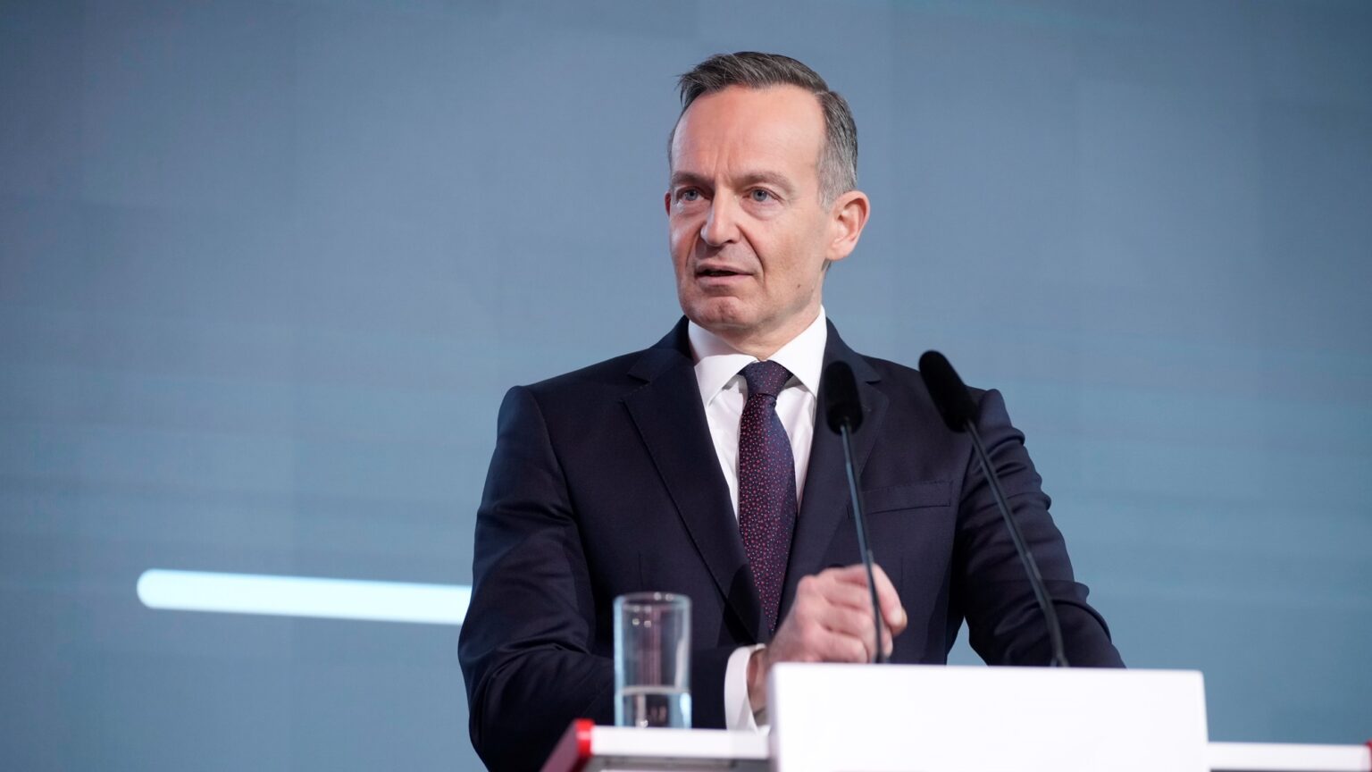 Wissing tritt aus FDP aus und bleibt Verkehrsminister – Bahnblogstelle