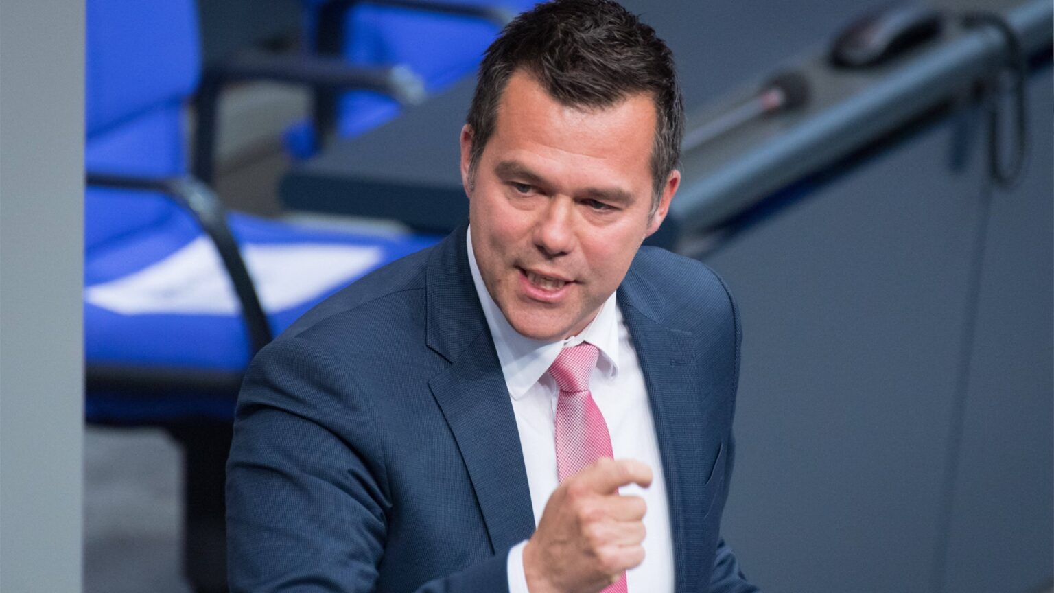 FDP-Politiker Hocker wird neuer Bahnbeauftragter – Bahnblogstelle
