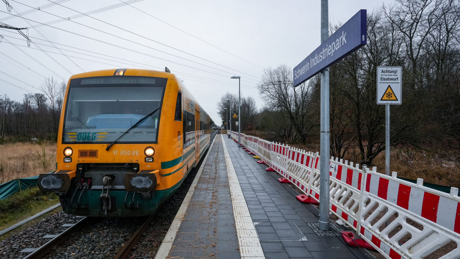 Regionalzüge halten nun auch am Industriepark Schwerin – Bahnblogstelle