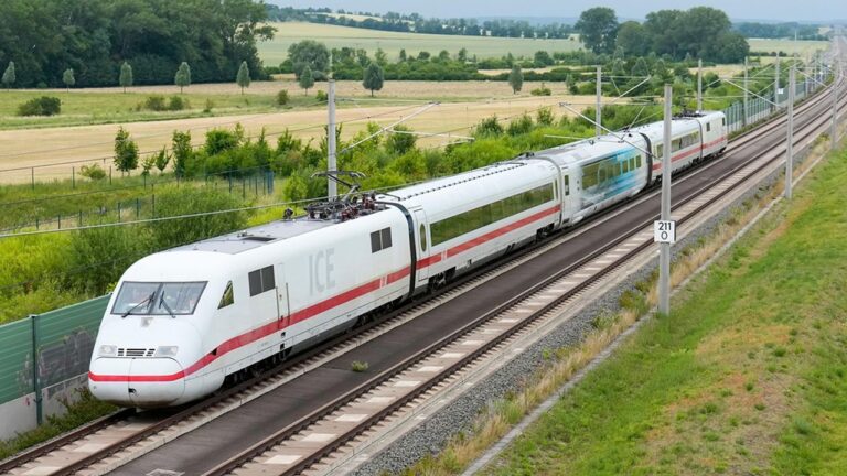 Testzug fährt mit über 400 km/h zwischen Erfurt und Leipzig ...