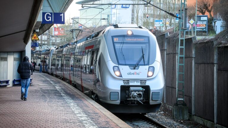 Oft Bus statt Bahn: Zugstrecke Halle–Kassel wird saniert – Bahnblogstelle